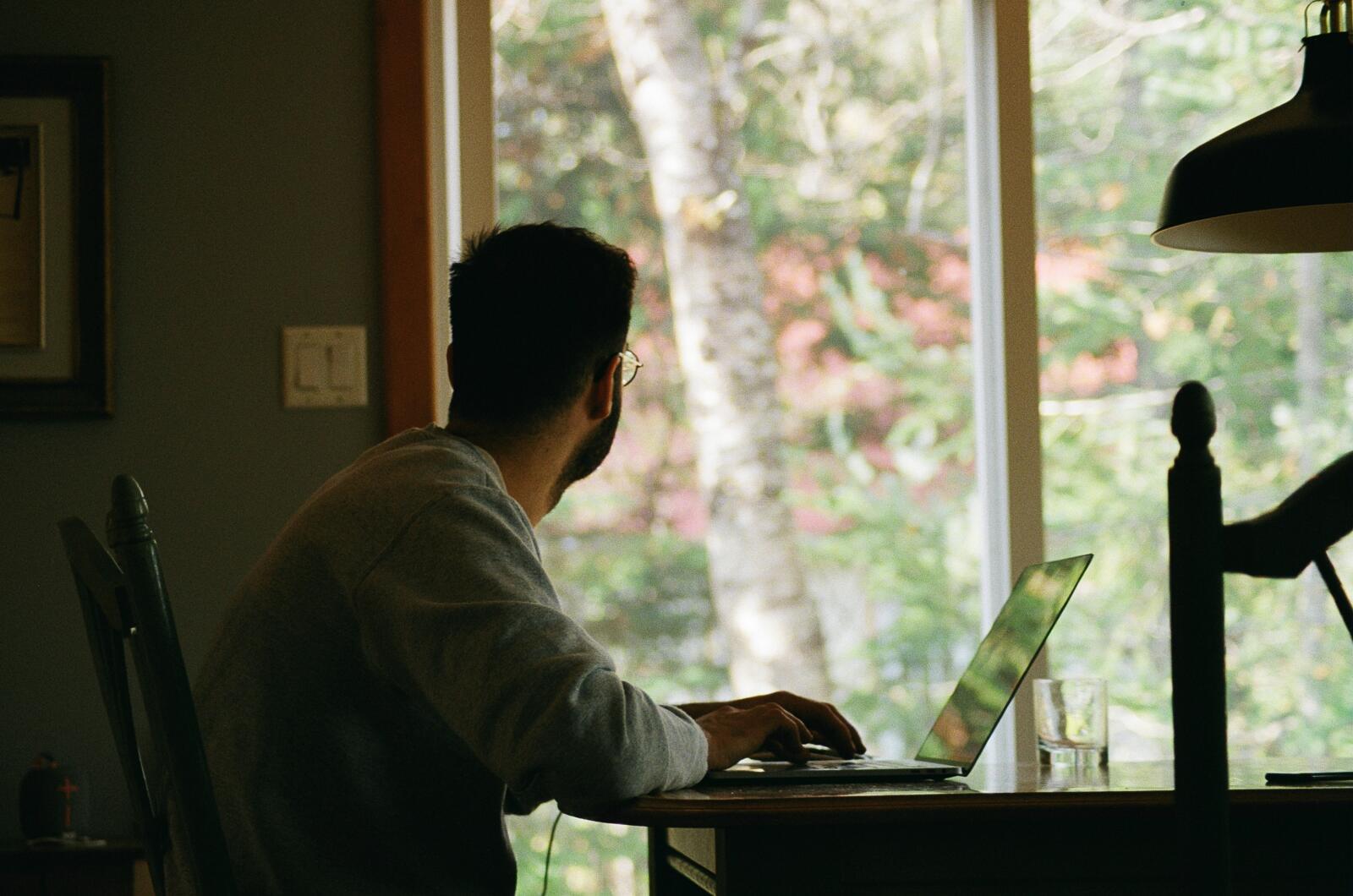 Public Holiday Pay Rates for Retail Employers | Sprintlaw Australia